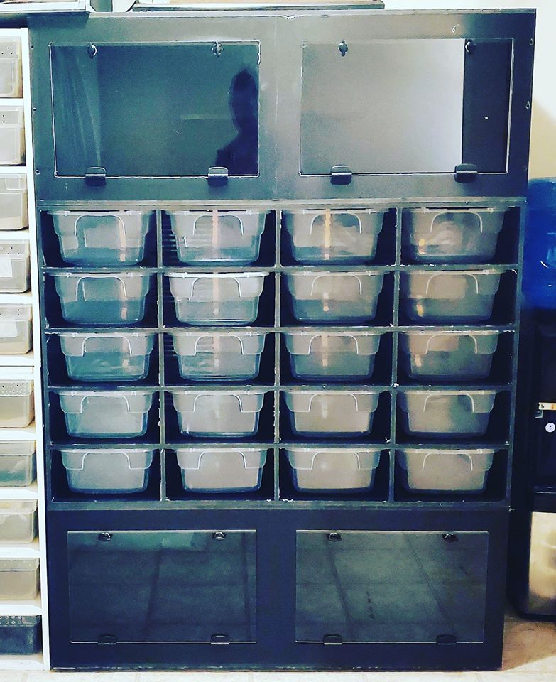 20 12qt Bin Rack – FirstStrike Reptile Supplies